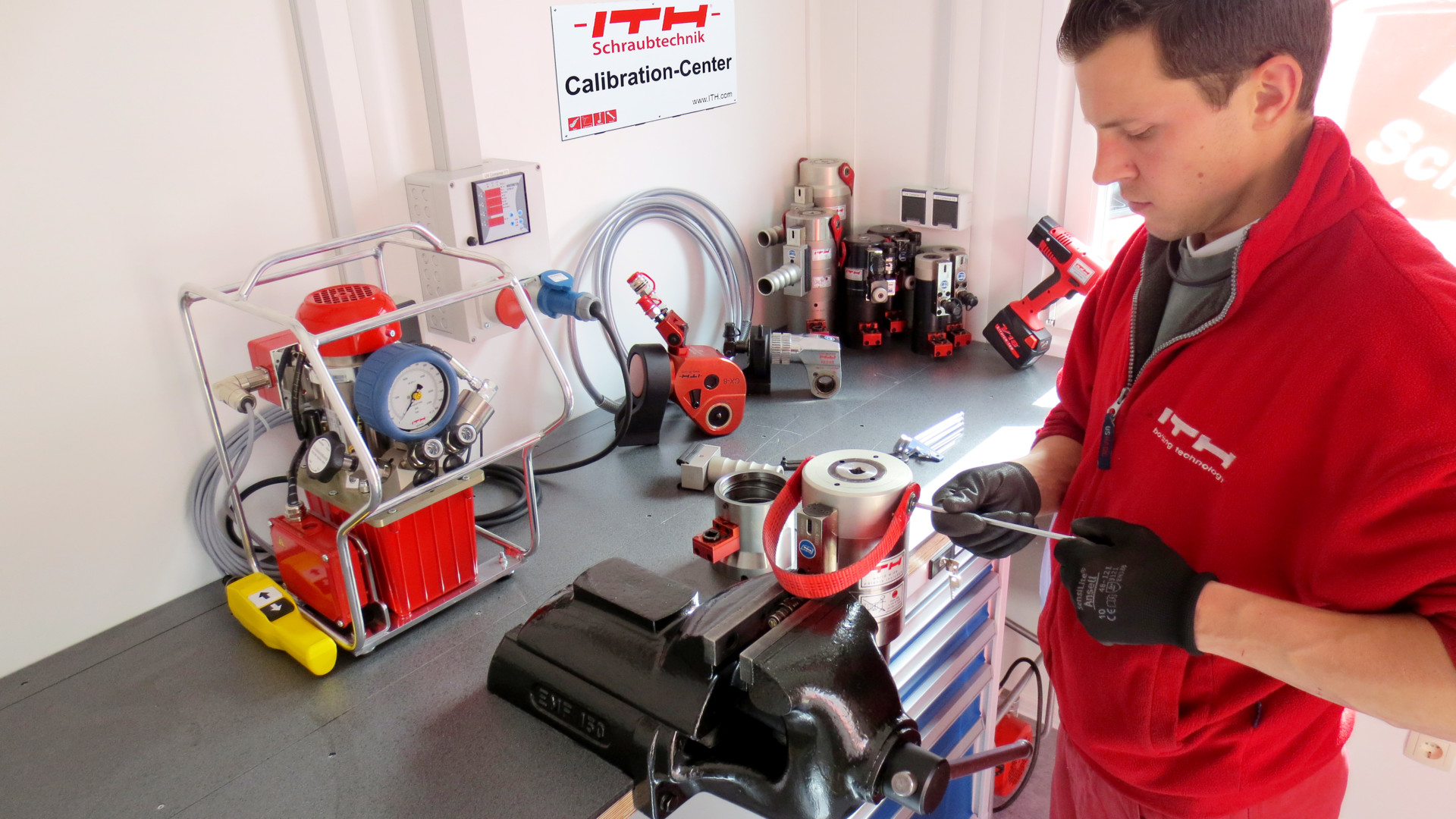 Service – Pumps & Valves Dortmund