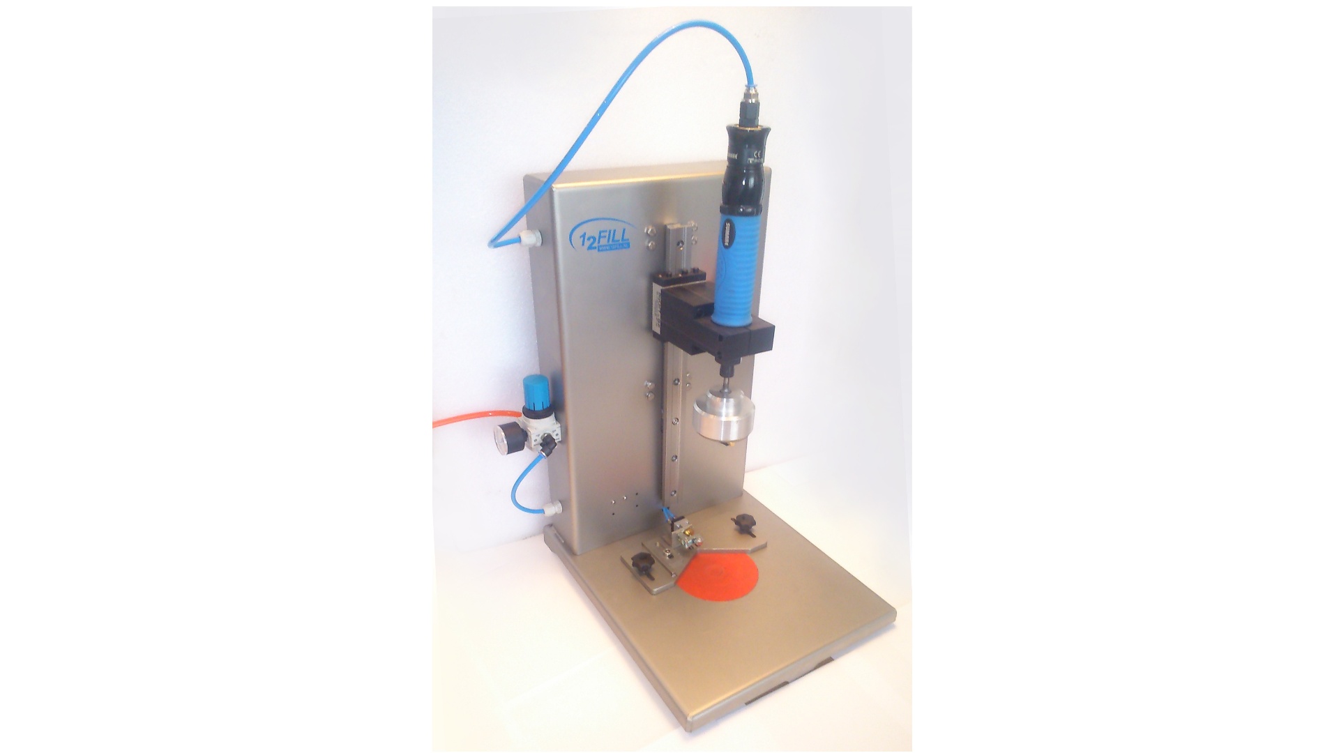 Semi-autmatische Capper voor flessen – Empack 2025