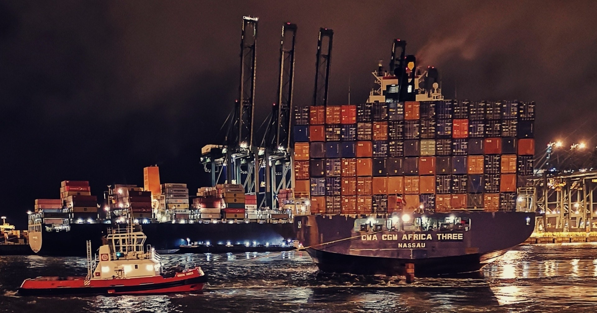 LNG ships queue to unload in Europe | AntwerpXL 2022