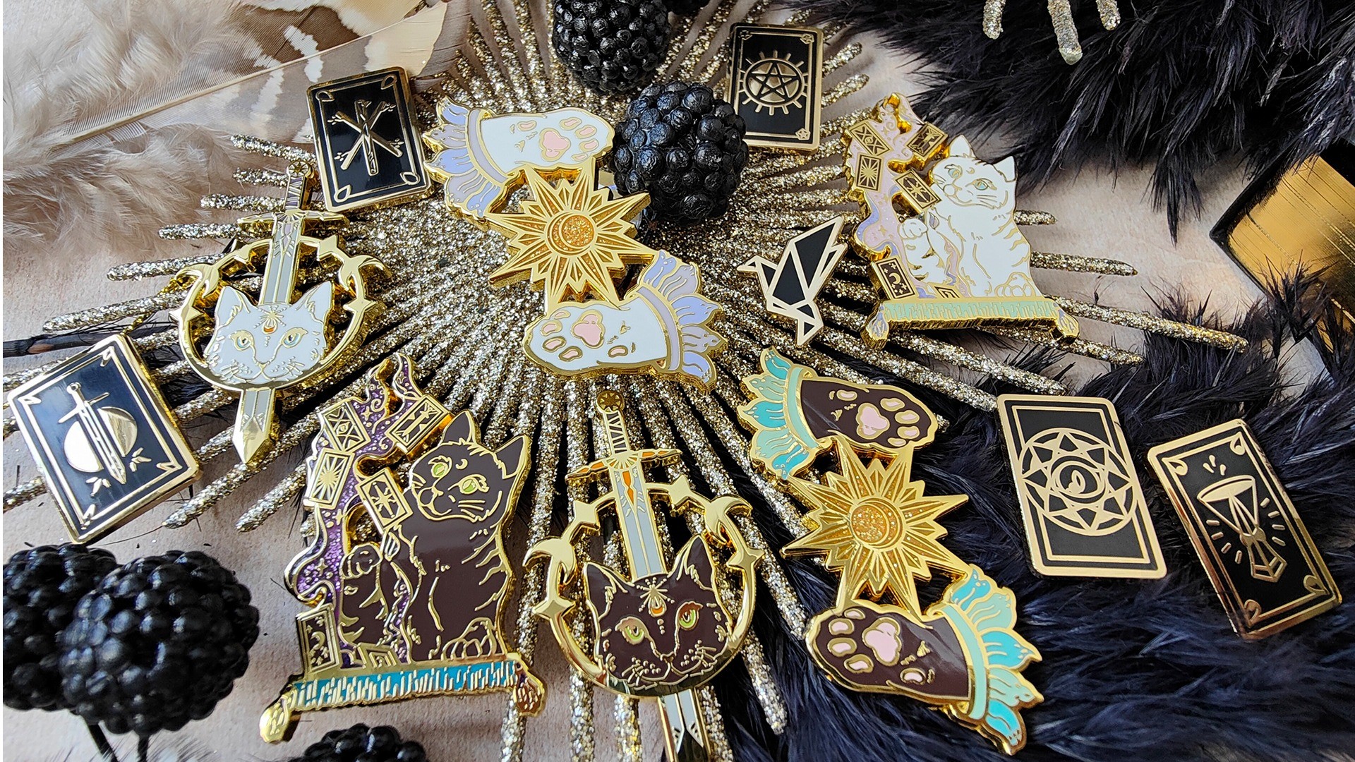 Tarot Pins – Heroes Dutch Comic Con