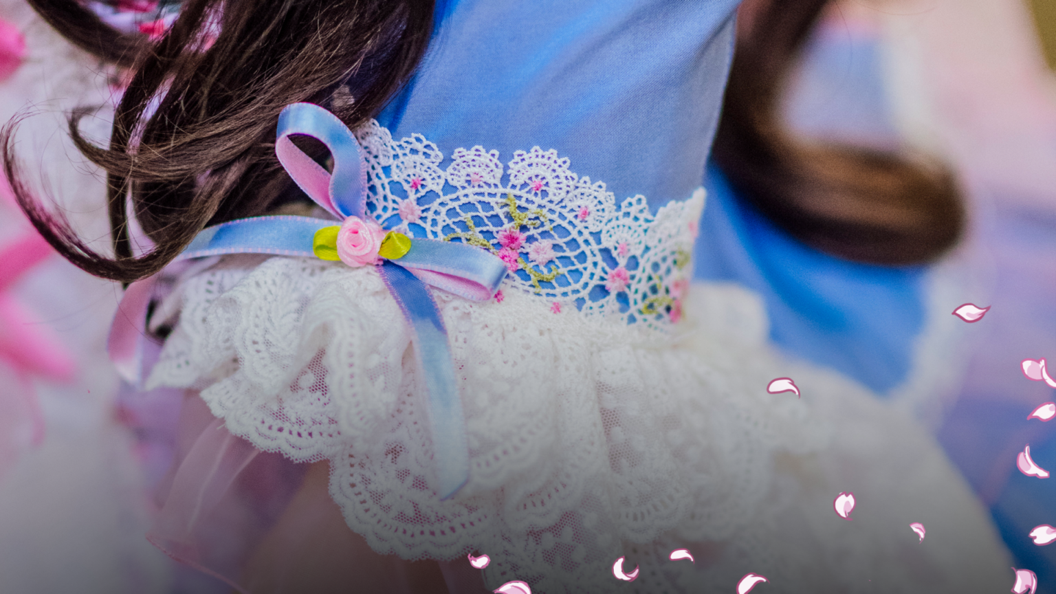 Win a Singer high performance sewing machine! - Made in Asia