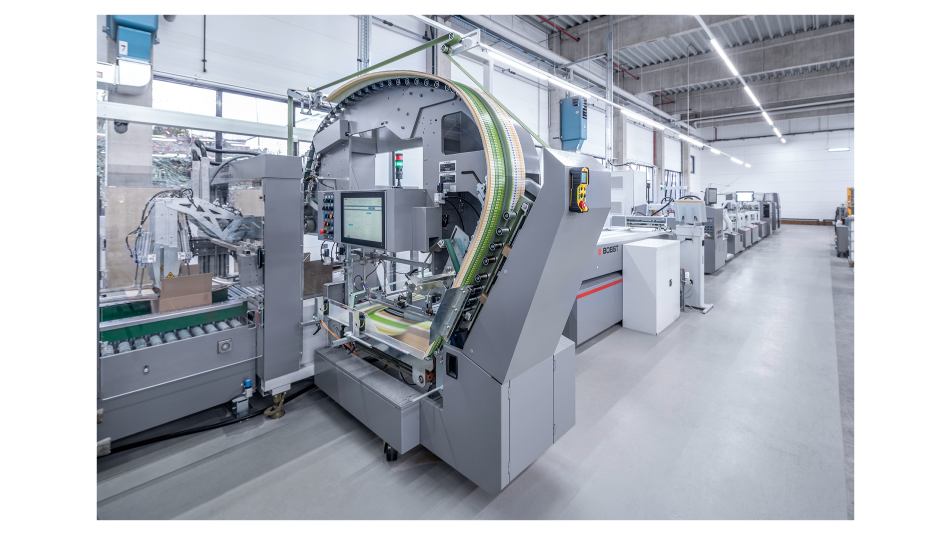 Modern and powerful gluing machines – EMPACK Messe DE