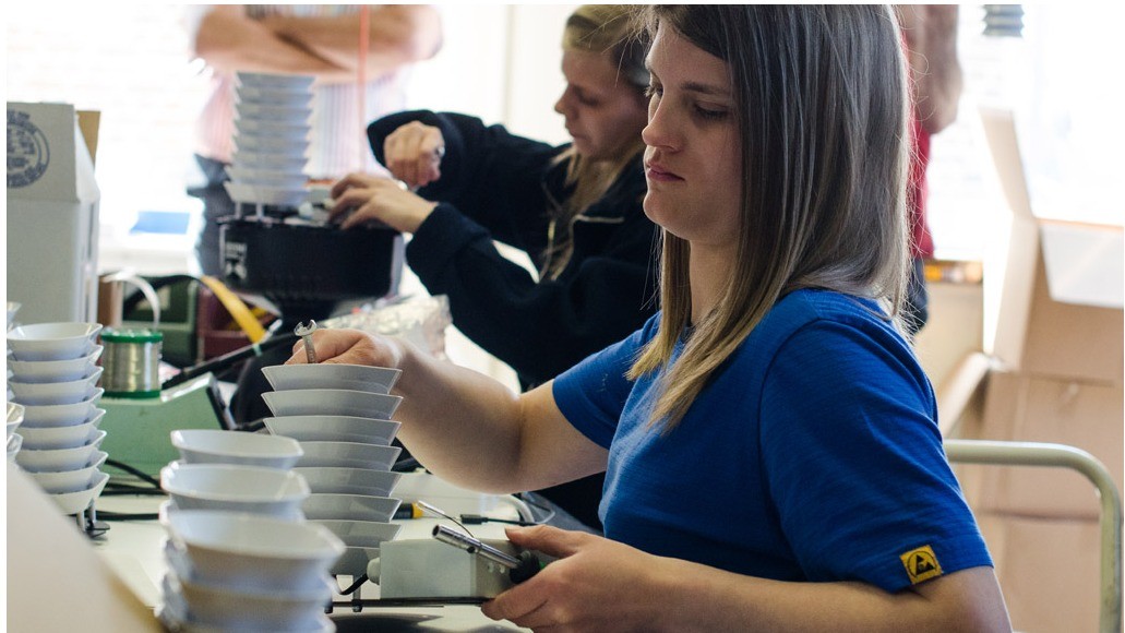 Cable assemblies & box building – Advanced Engineering Belgium