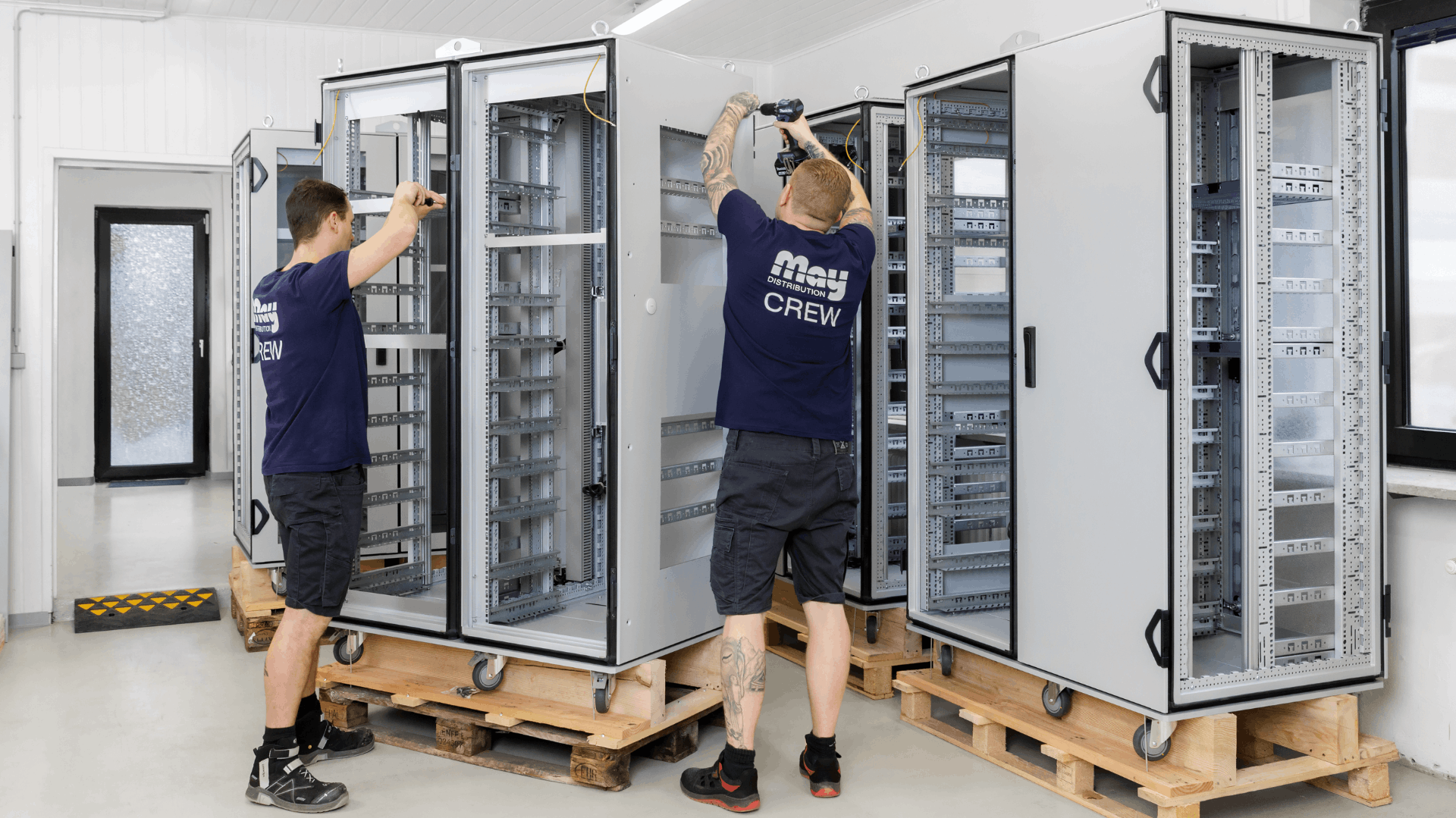 Control Cabinet Assembly – All About Automation Chemnitz