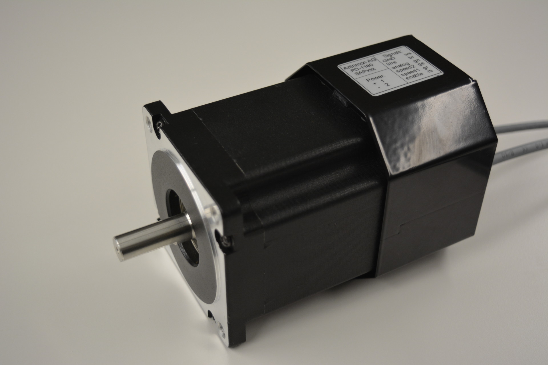 Stepper motor with integrated controller – All About Automation ...
