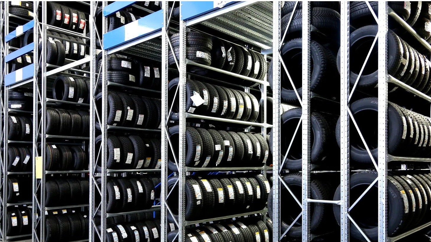 CB65 Reifenregal – LOGISTICS & AUTOMATION Dortmund