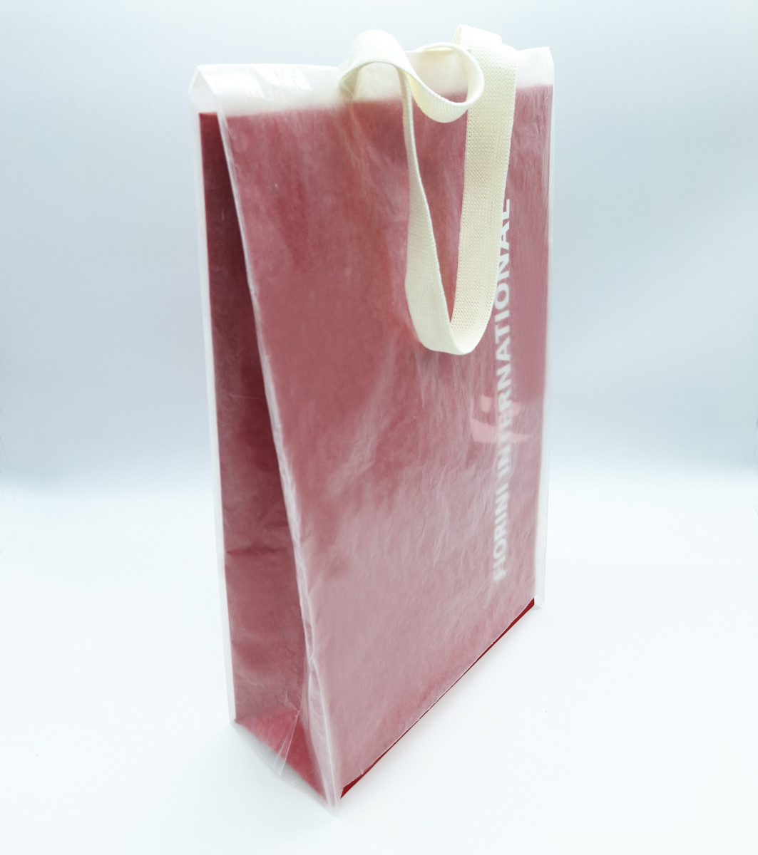 Fiorini International presents a rain cover that reduces plastic ...