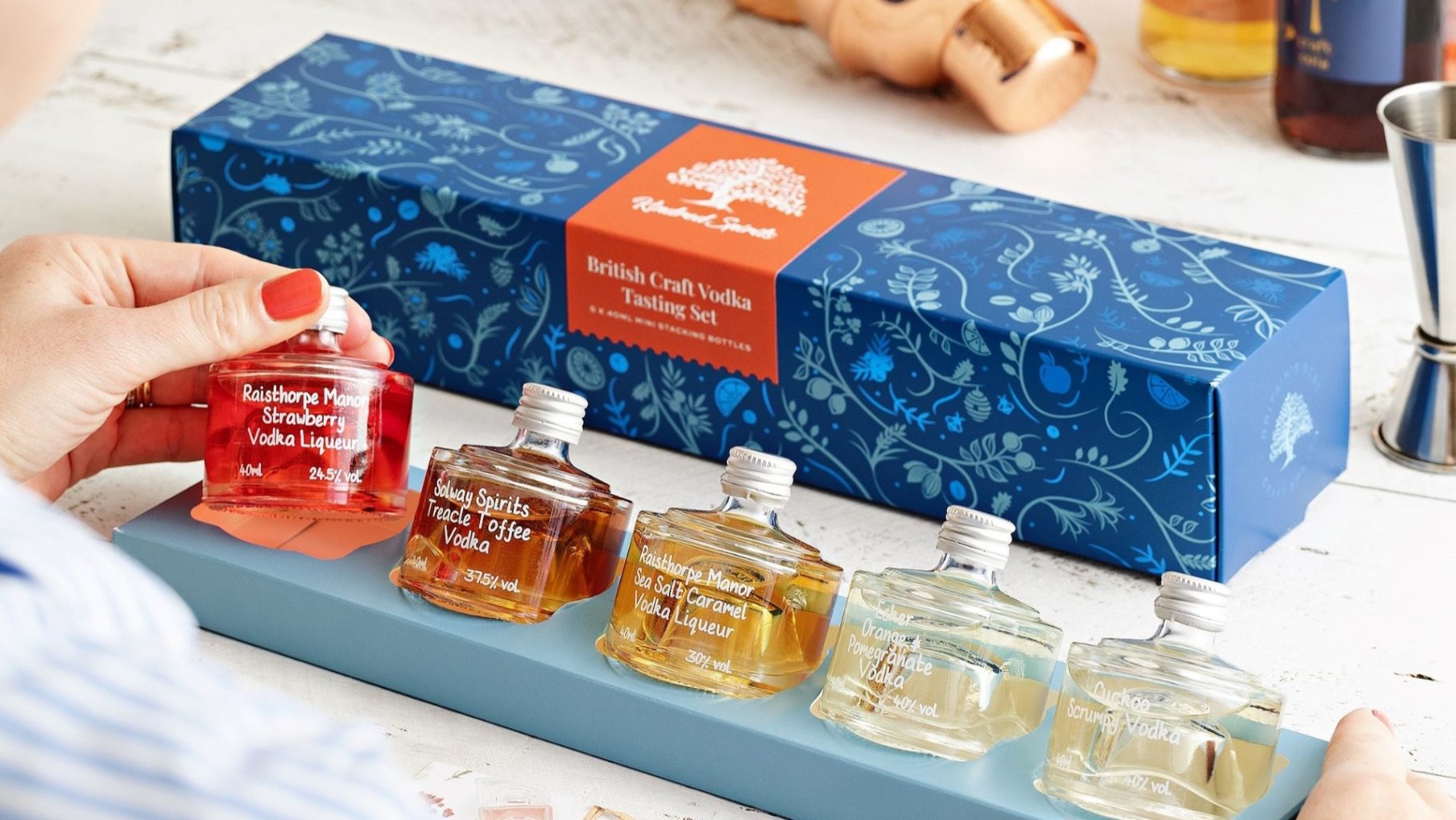 Falconer craft luxurious gift set carton for Kindrid Spirits - London ...