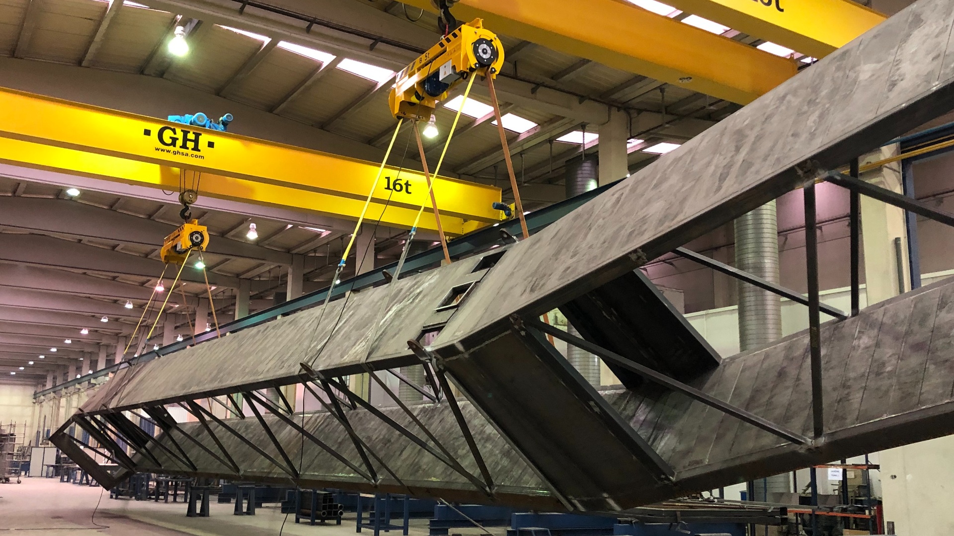 AUTOMATIC HOOK - Advanced Manufacturing Madrid