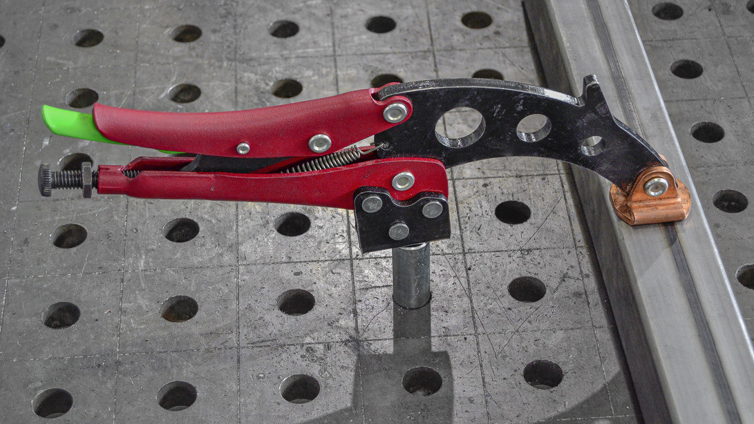 TGA · Quick Self-Adjustable Toogle Clamp - Advanced Manufacturing Madrid