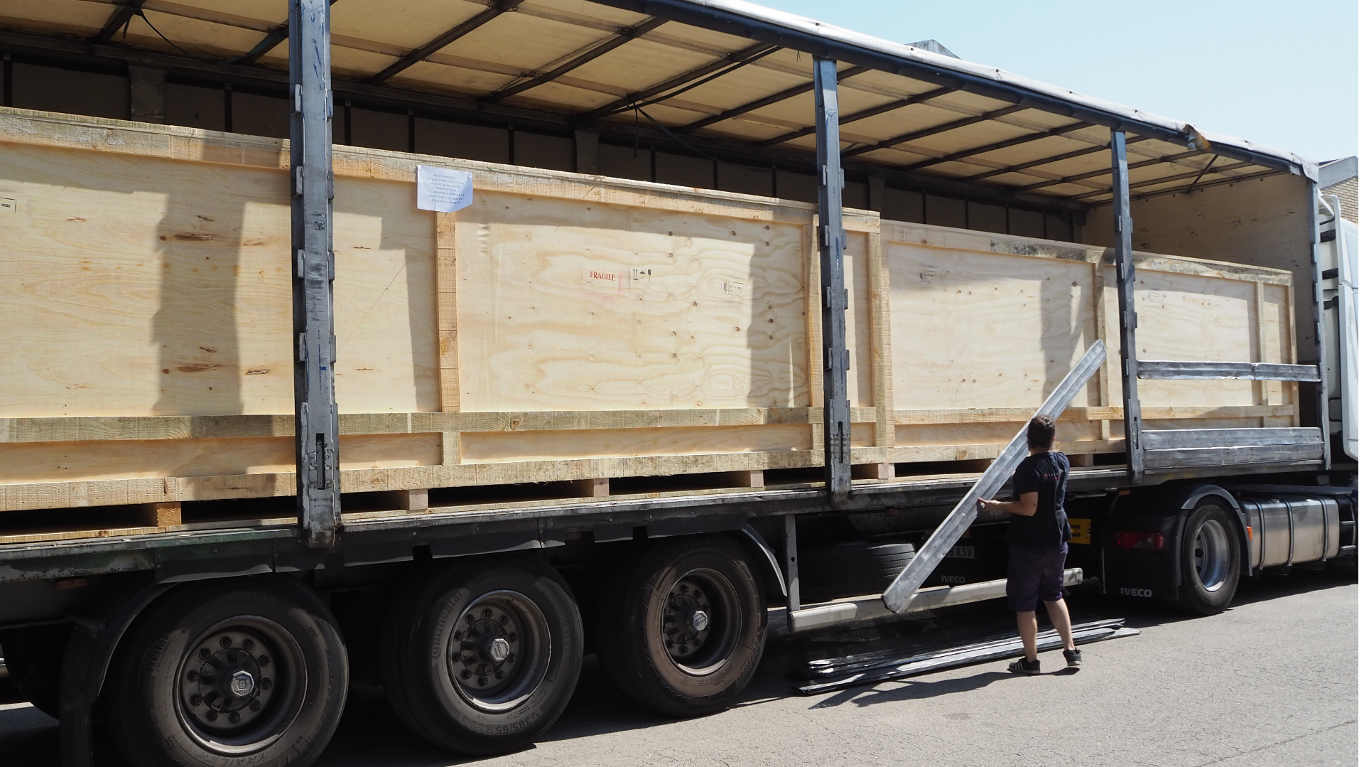 CONTENEDORES DE MADERA - Advanced Manufacturing Madrid