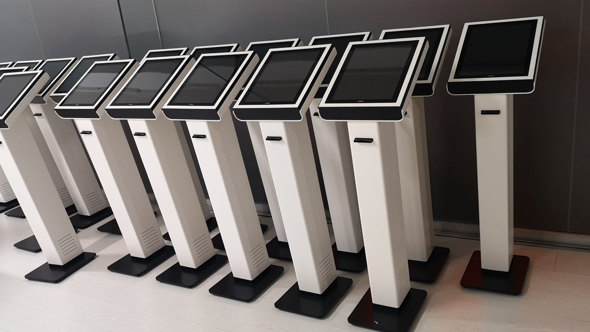 Ticket Dispensers - Advanced Manufacturing Madrid
