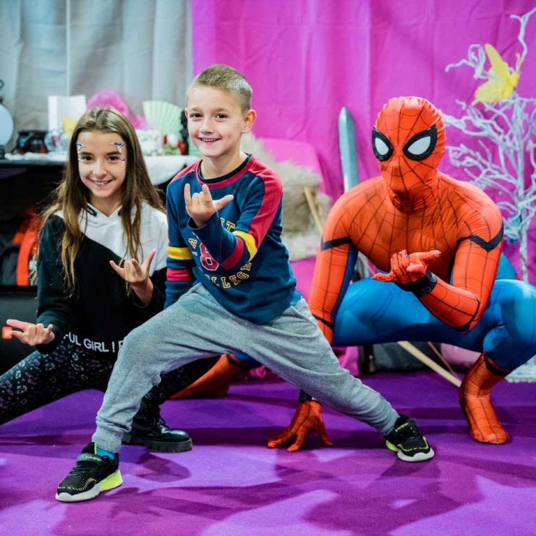 Heroes Comic Con Belgium It S Time To Meet Your Heroes