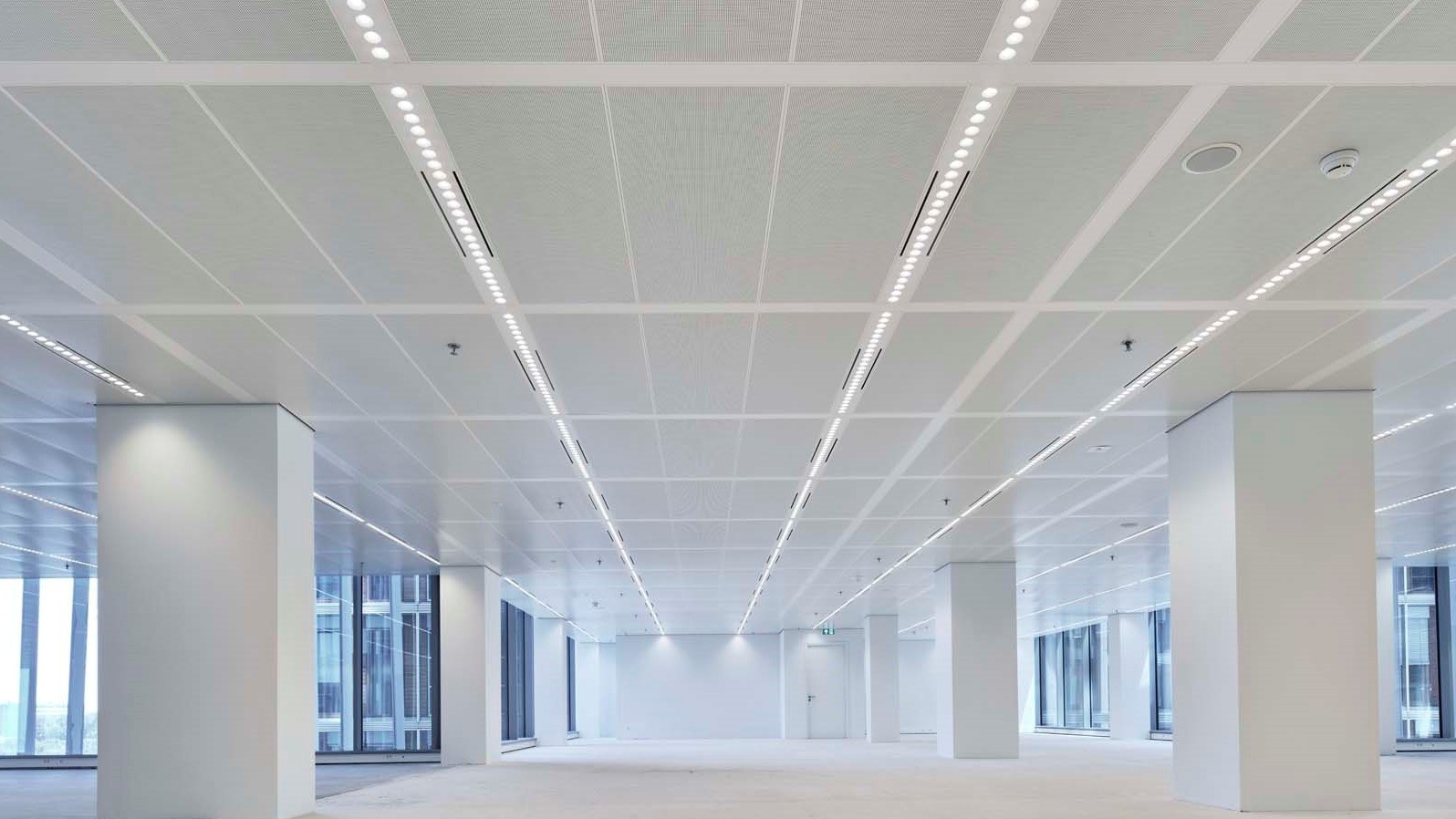 Verlichting voor bandrasterplafonds – Future Lighting